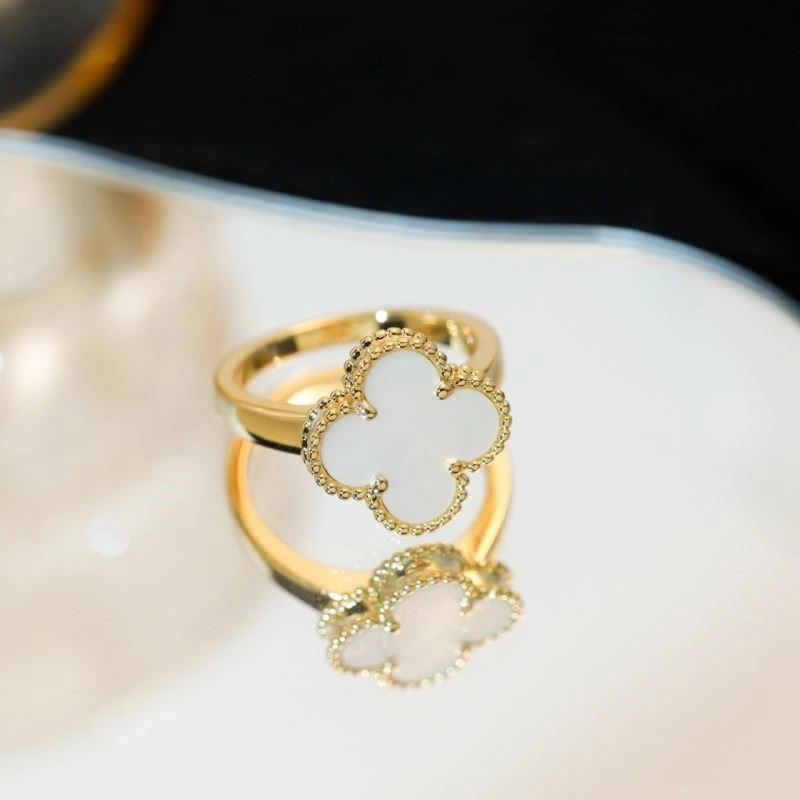 Top mirror Vca Rings