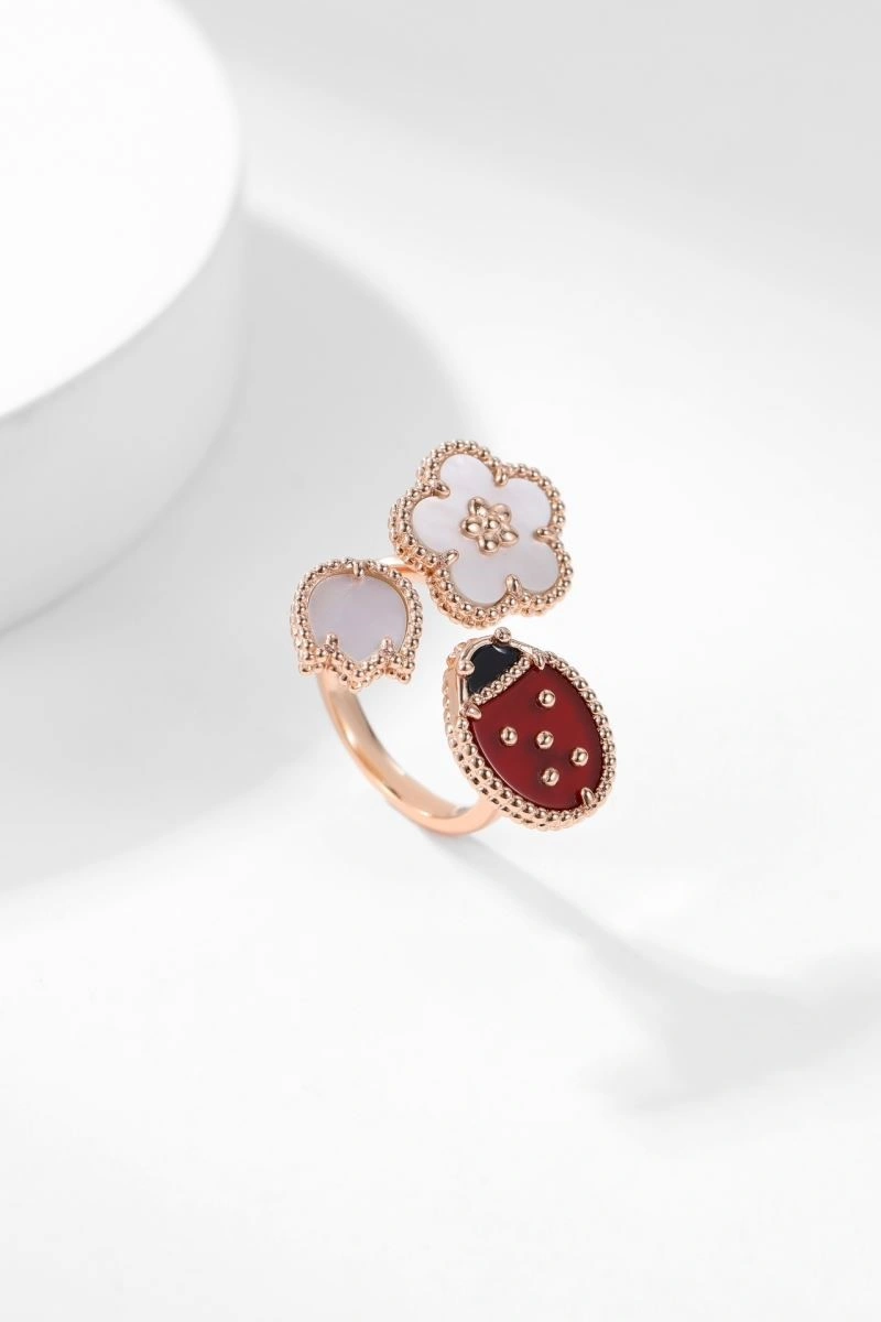 Mirror quality Vca Rings