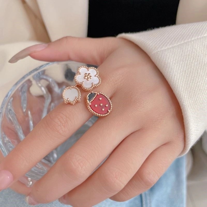 Mirror quality Vca Rings