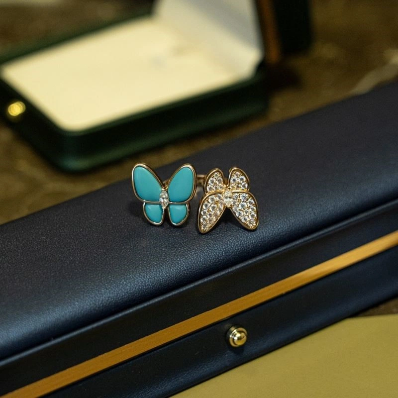 Mirror quality Vca Rings