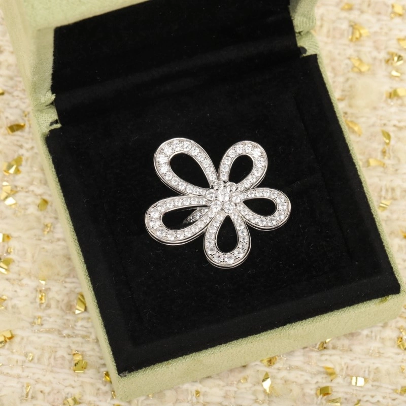 Mirror quality Vca Rings
