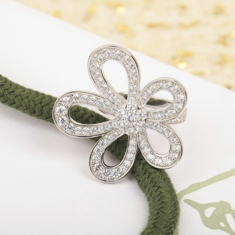 Mirror quality Vca Rings