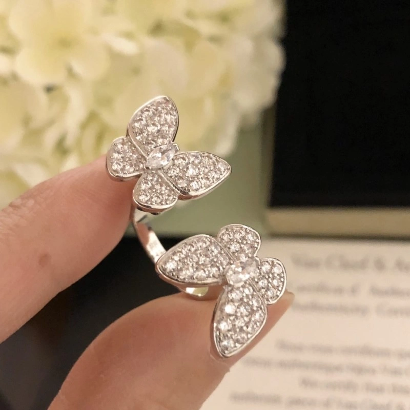 Real Vca Rings