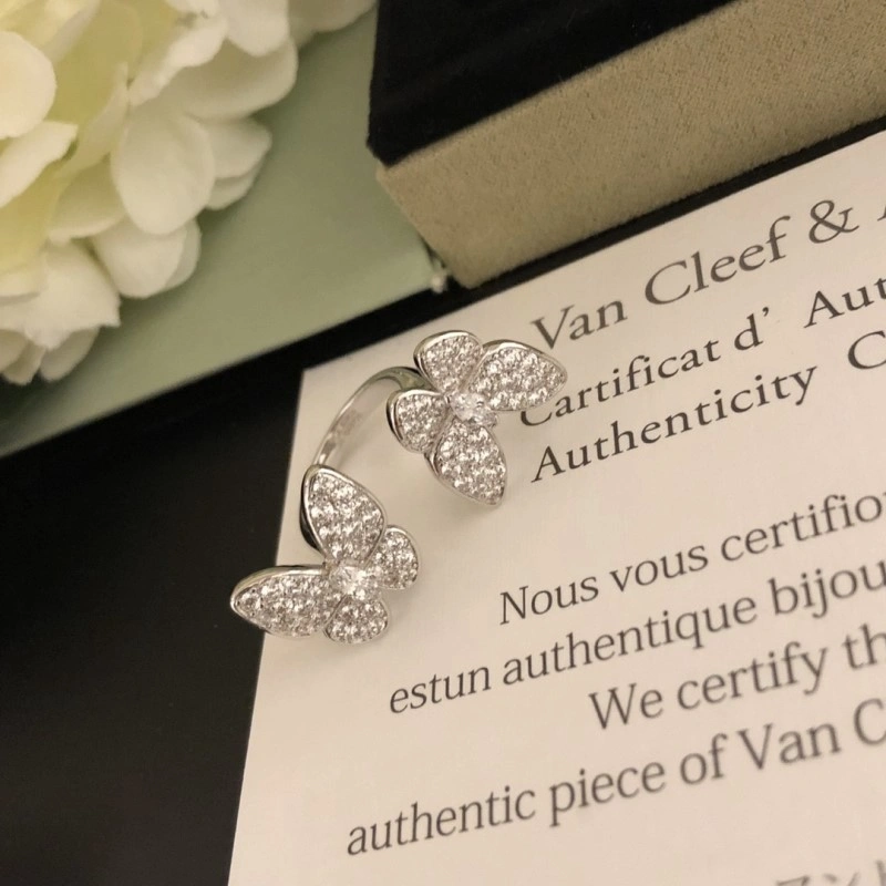 Real Vca Rings