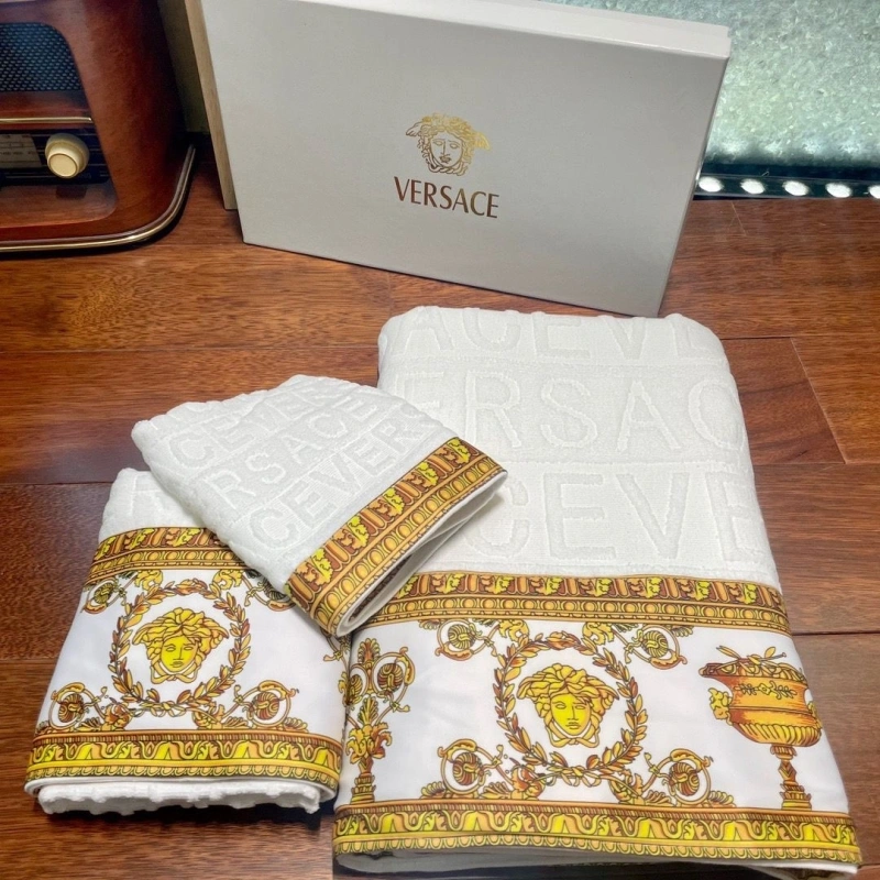 Mirror quality Versace Bath Towel
