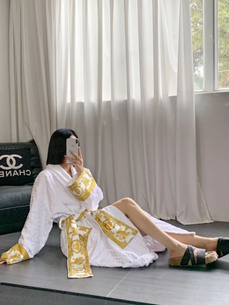 Brand-authenticated Versace Bathrobe
