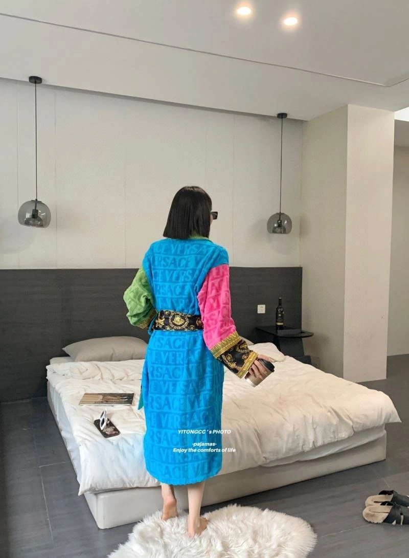 Top mirror Versace Bathrobe