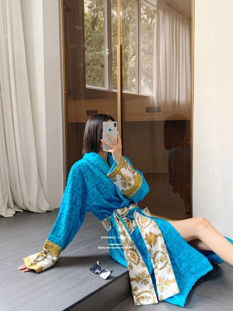 Value-priced Versace Bathrobe