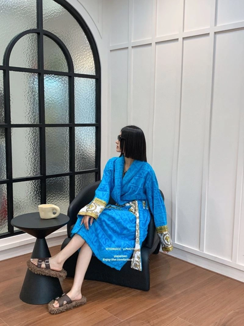 Value-priced Versace Bathrobe