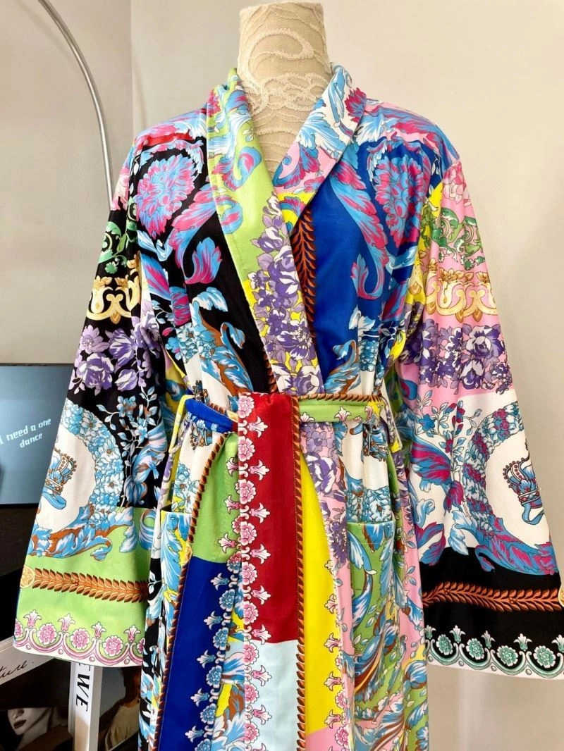 Top match Versace Bathrobe