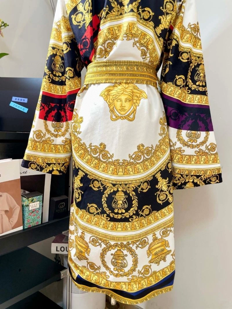 Precise copy Versace Bathrobe