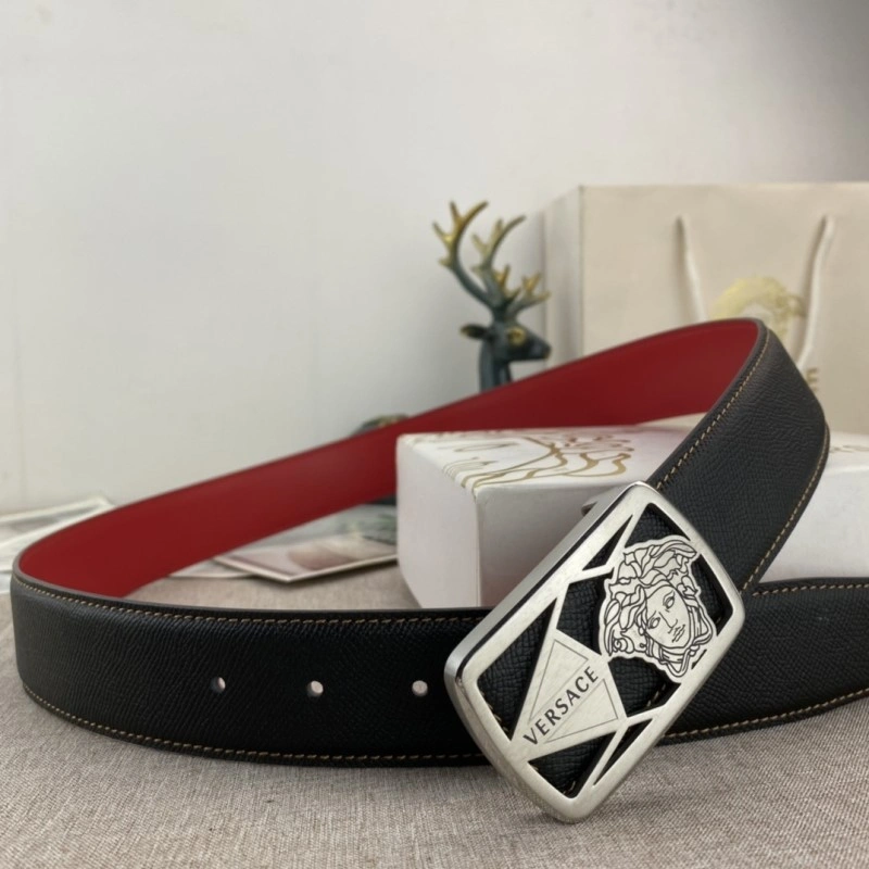Low-cost Versace Belts