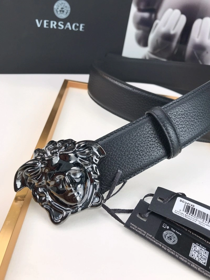 Low-cost Versace Belts