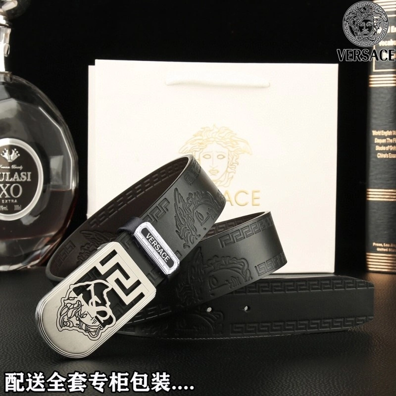 Low-cost Versace Belts