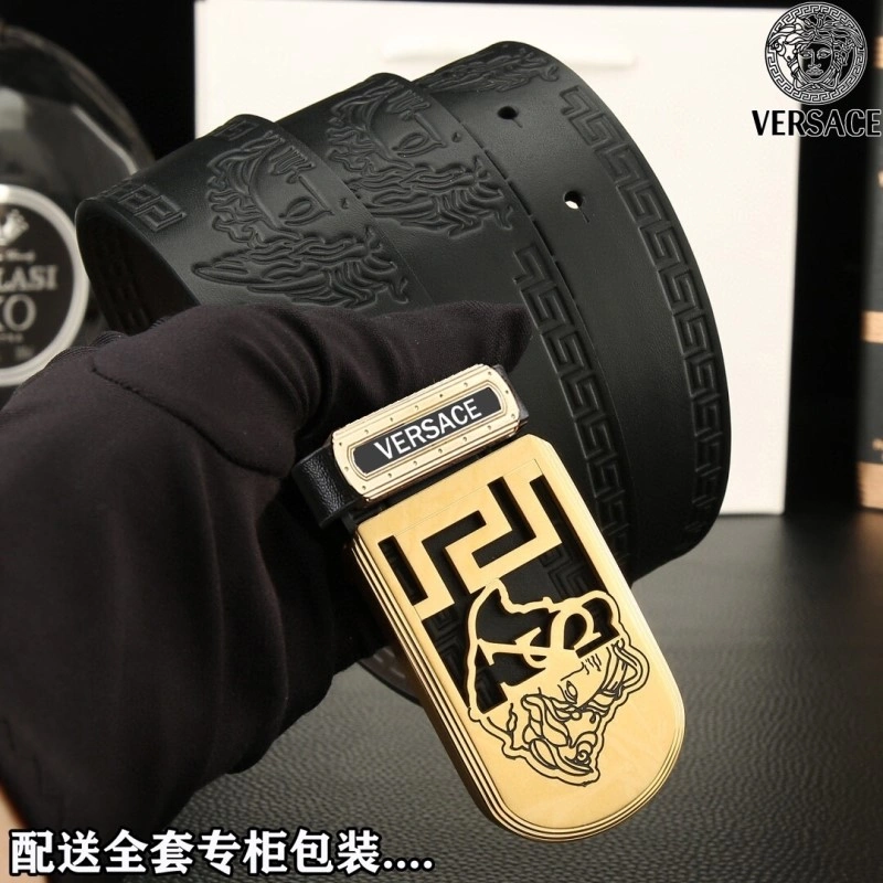 Low-cost Versace Belts