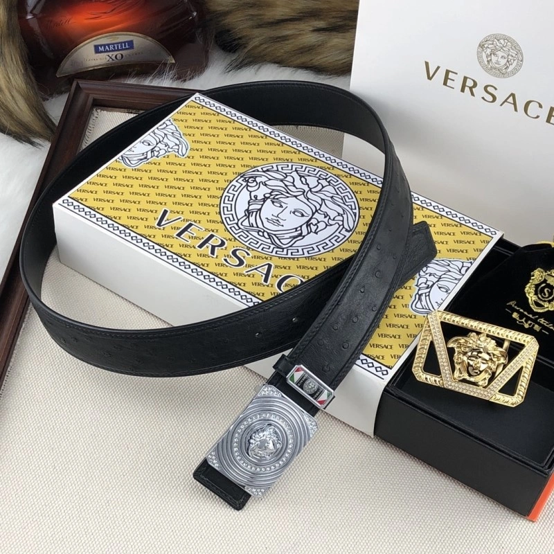 Low-cost Versace Belts