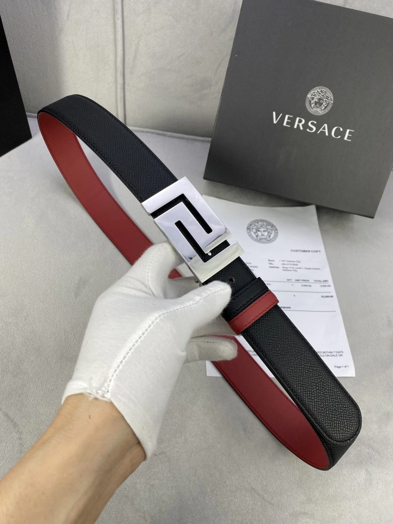 Low-cost Versace Belts