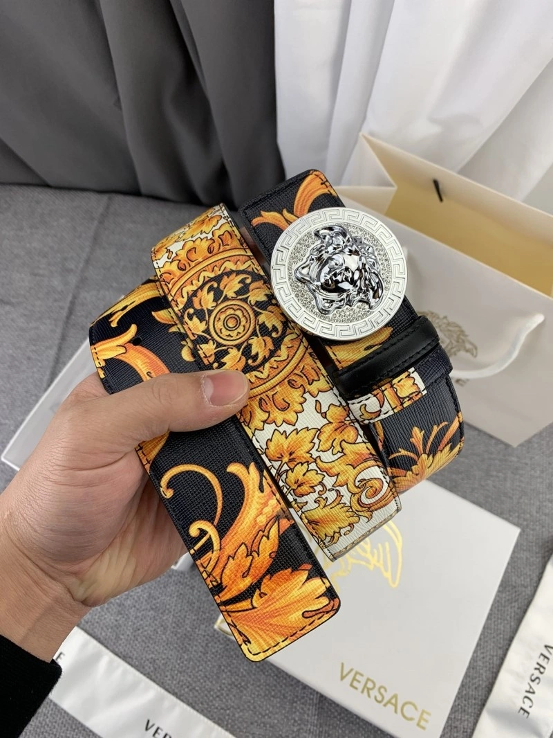 Low-cost Versace Belts