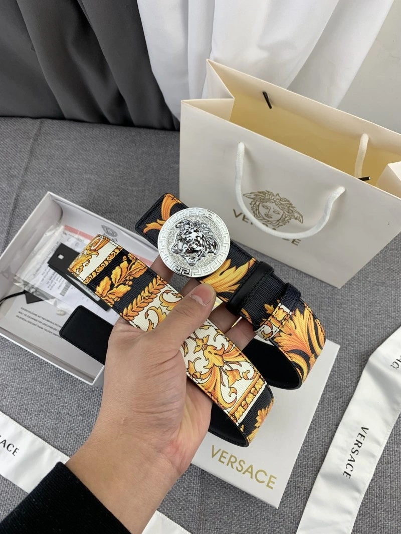 Low-cost Versace Belts