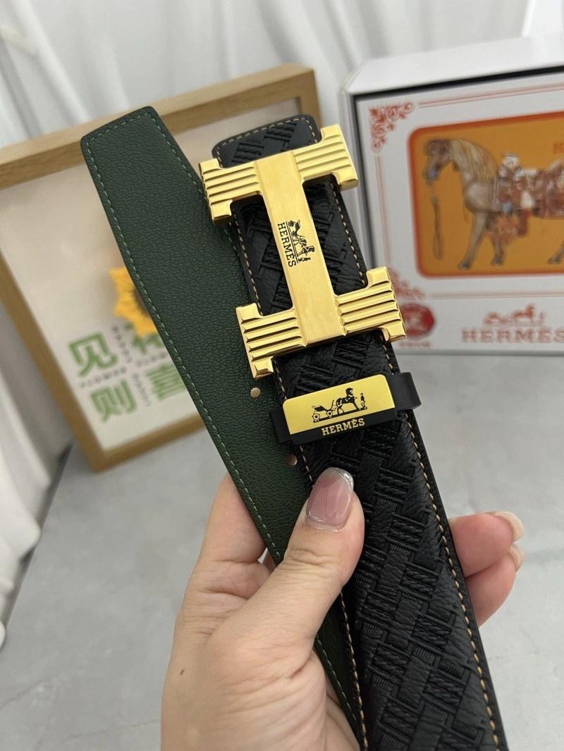 Top mirror Versace Belts