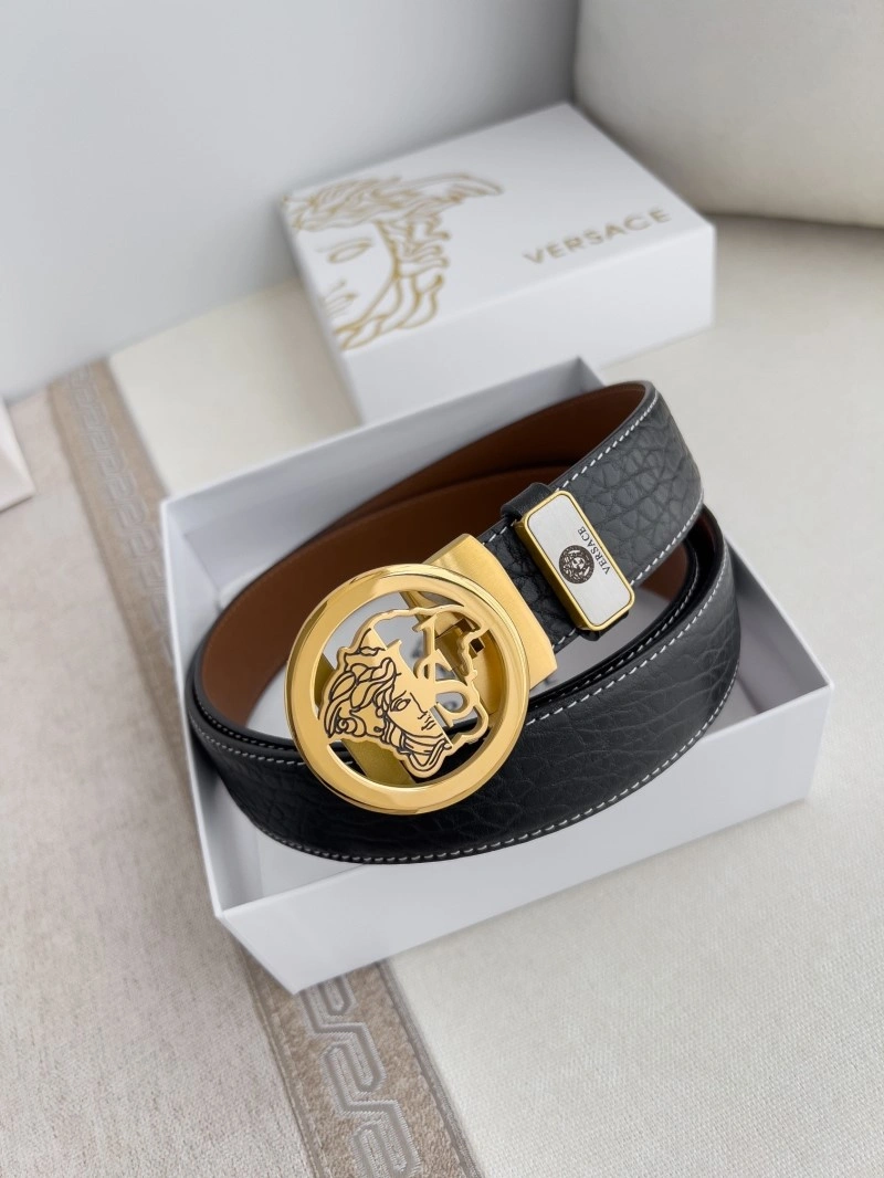 Low-cost Versace Belts