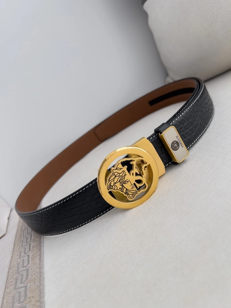 Low-cost Versace Belts