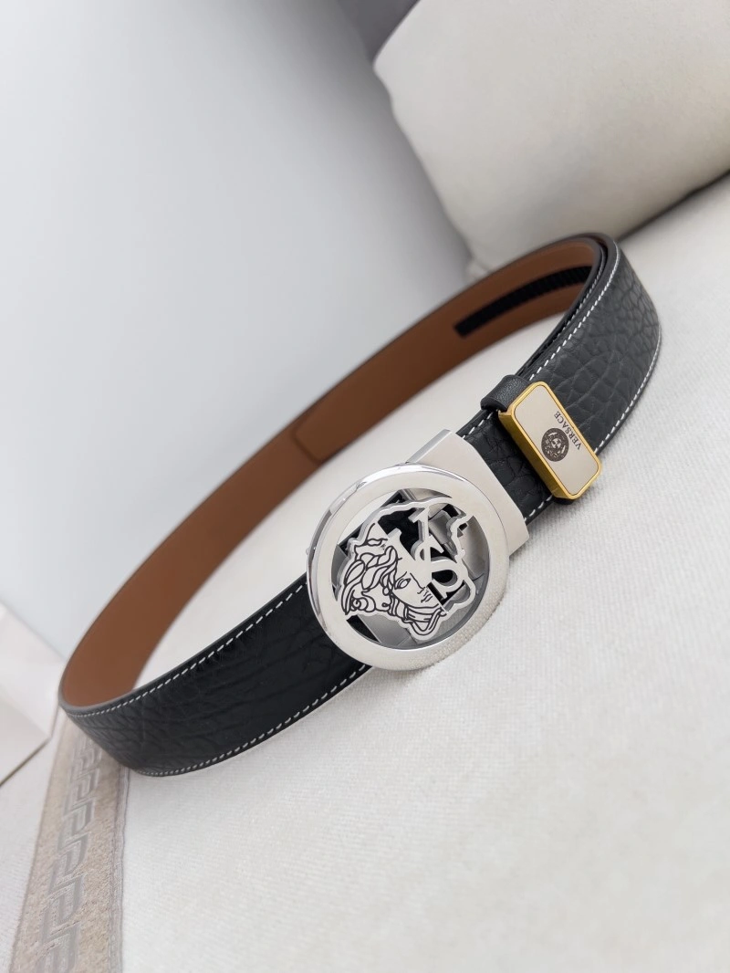 Low-cost Versace Belts