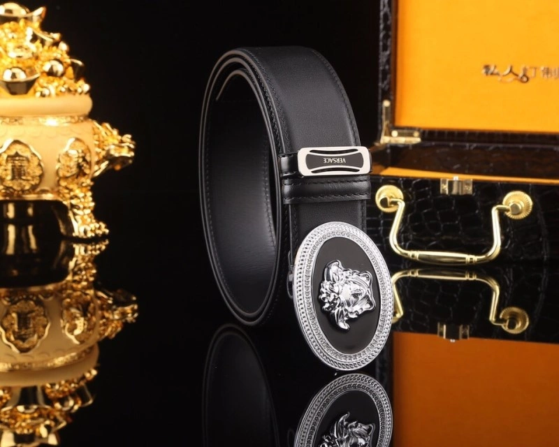 Top mirror Versace Belts