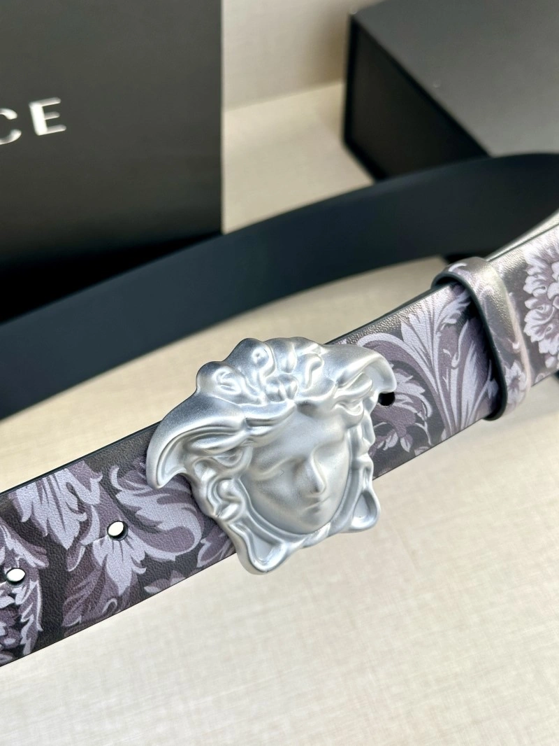 Top mirror Versace Belts