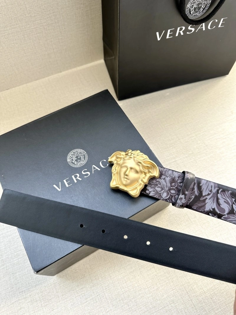 Top mirror Versace Belts