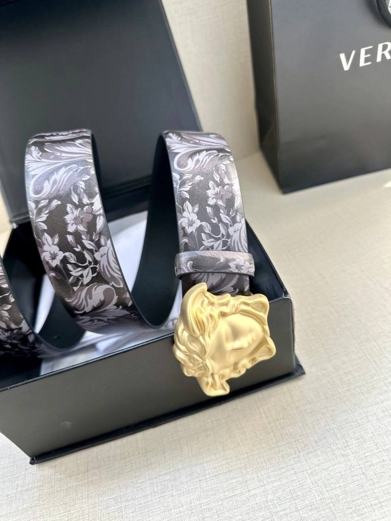 Top mirror Versace Belts