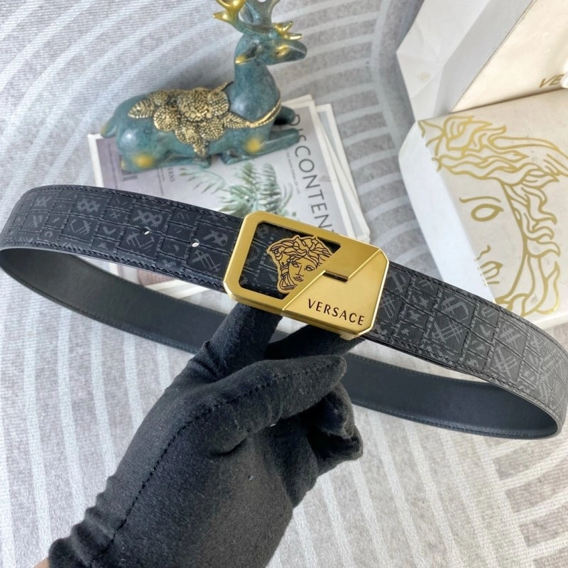 Low-cost Versace Belts