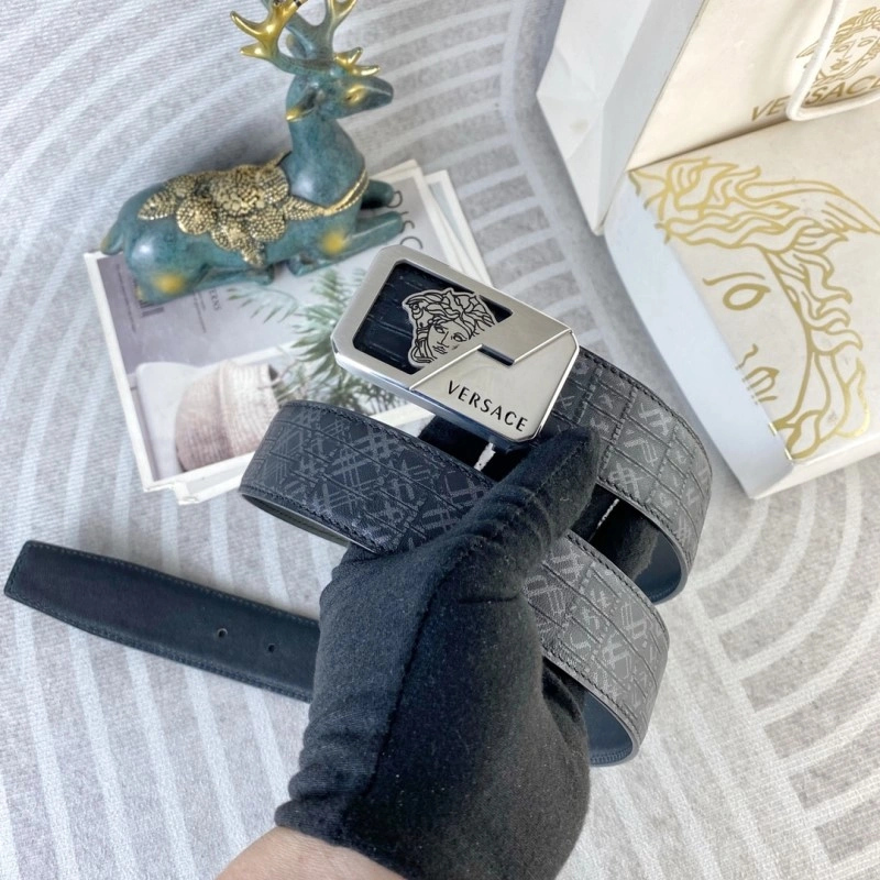 Low-cost Versace Belts