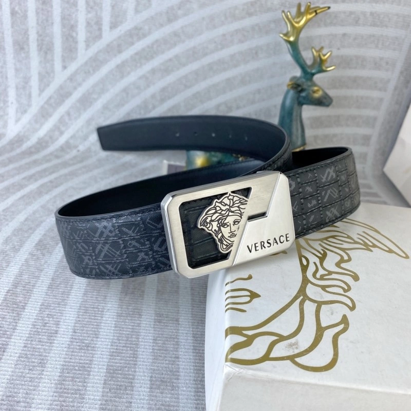 Low-cost Versace Belts