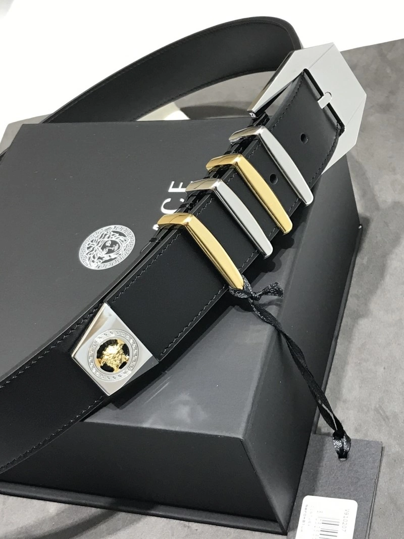 Top mirror Versace Belts