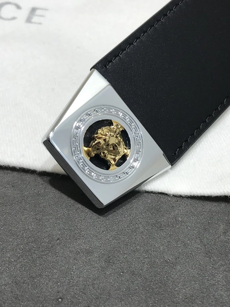 Top mirror Versace Belts