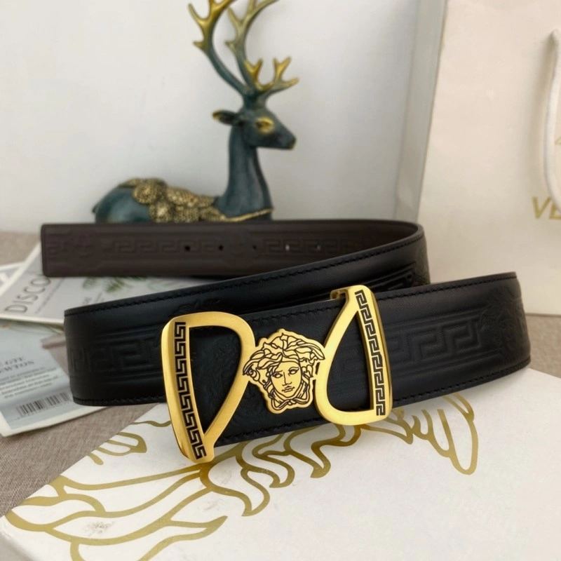Low-cost Versace Belts