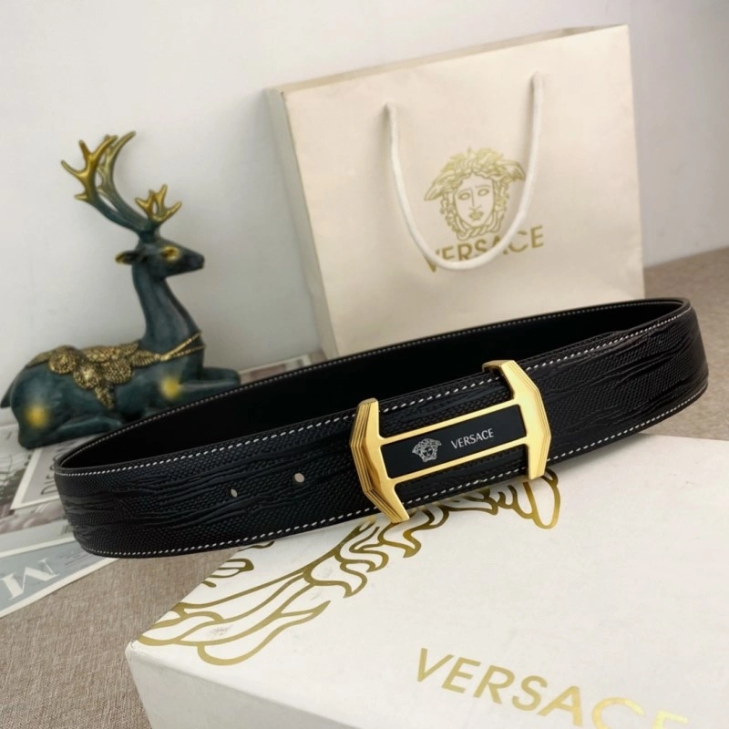 Low-cost Versace Belts
