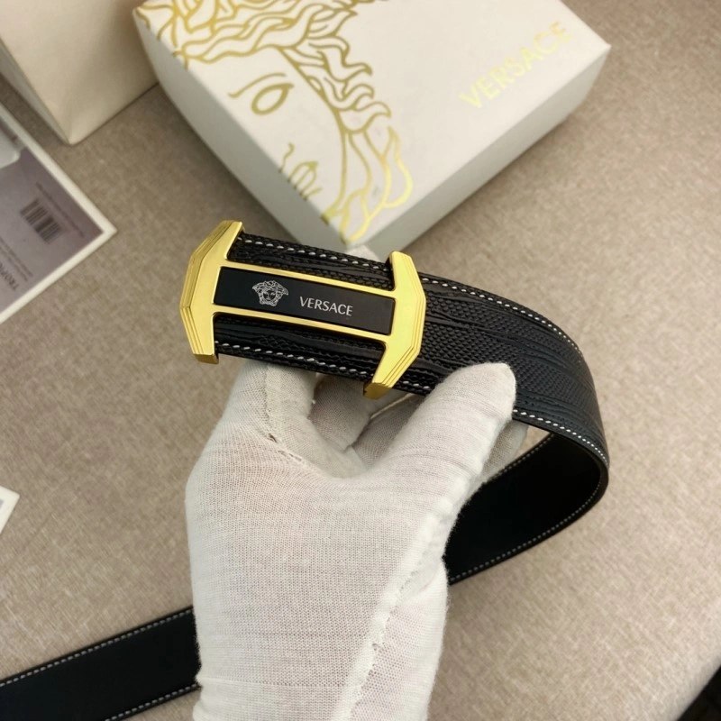 Low-cost Versace Belts