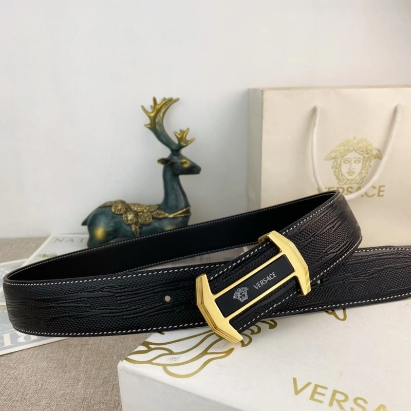 Low-cost Versace Belts