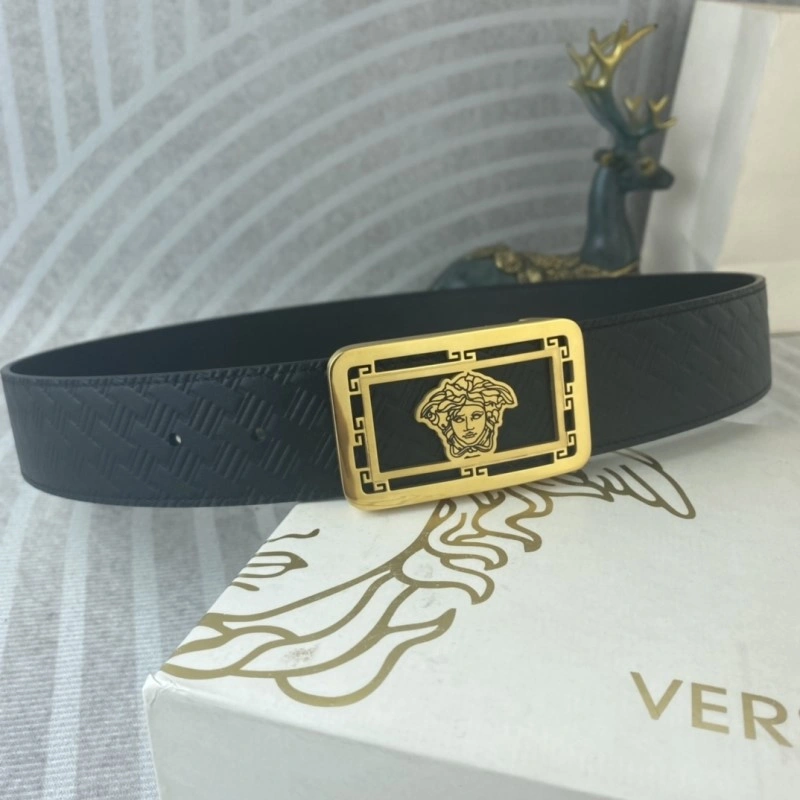 Low-cost Versace Belts