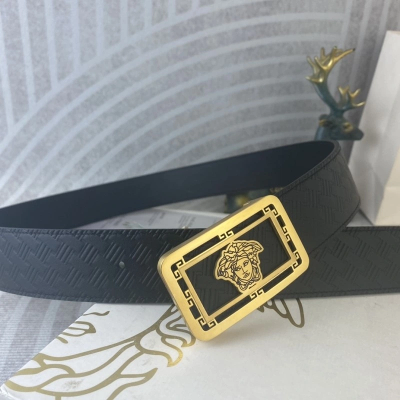 Low-cost Versace Belts