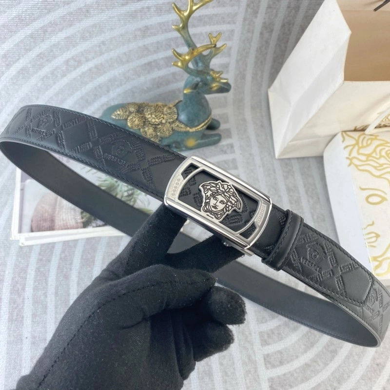 Low-cost Versace Belts