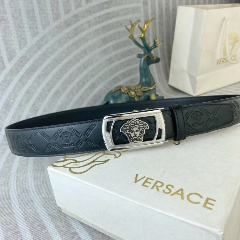 Low-cost Versace Belts