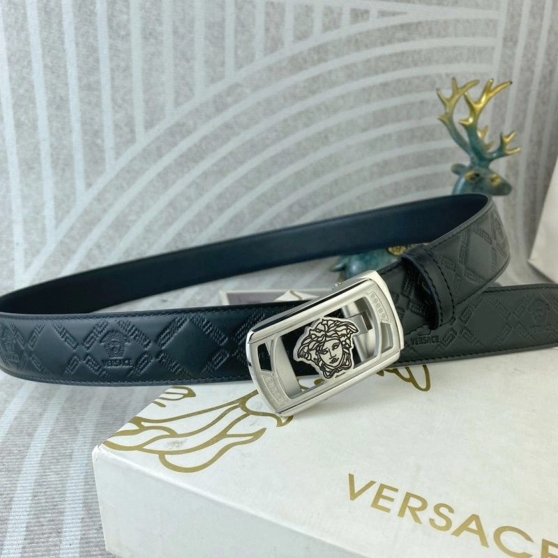 Low-cost Versace Belts