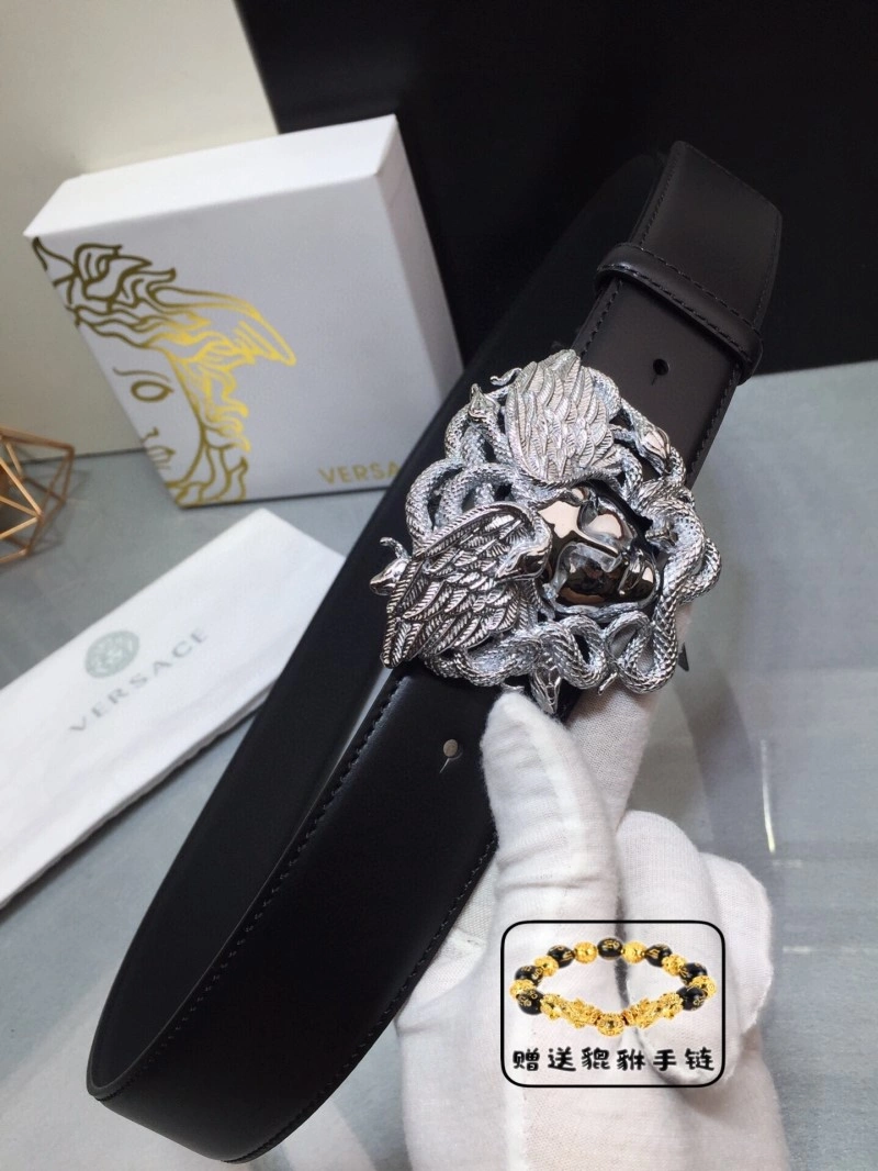 Low-cost Versace Belts
