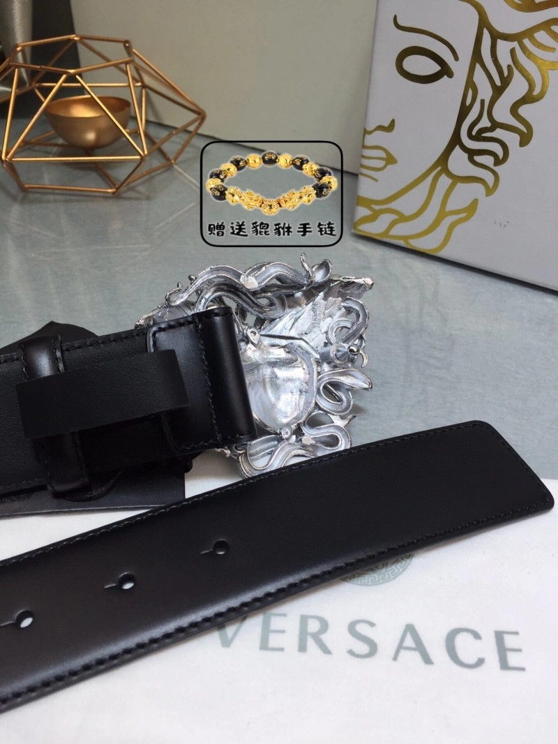 Low-cost Versace Belts