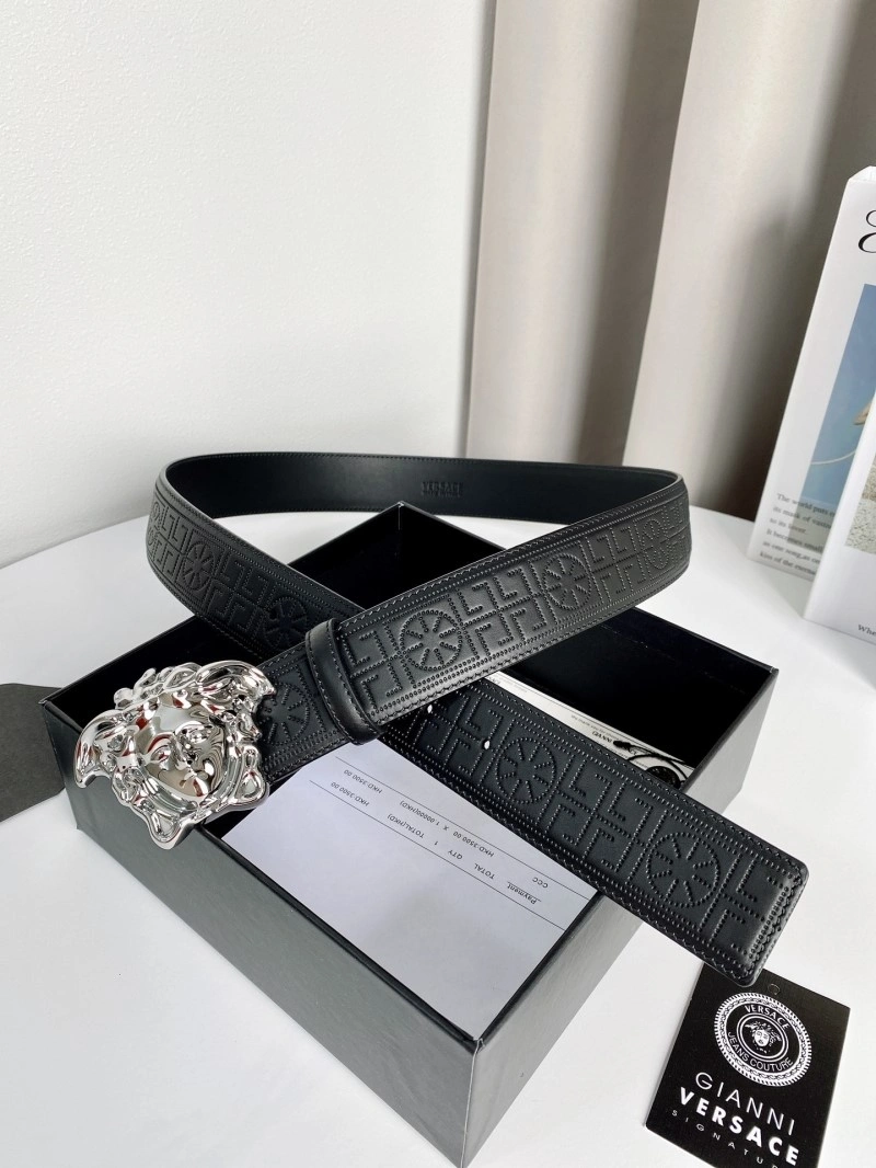 Low-cost Versace Belts