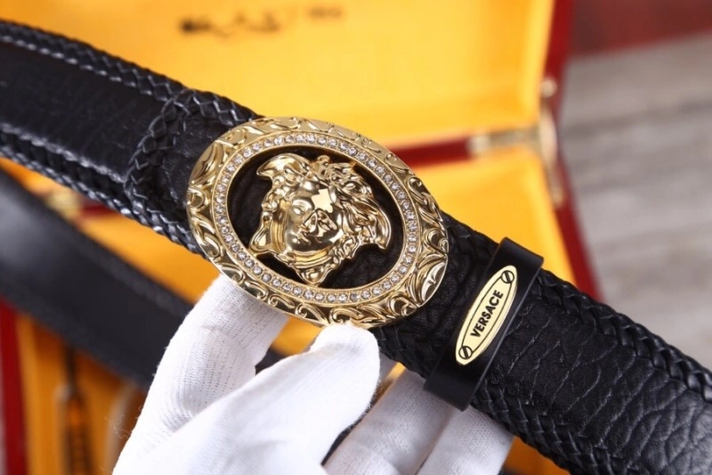 Low-cost Versace Belts
