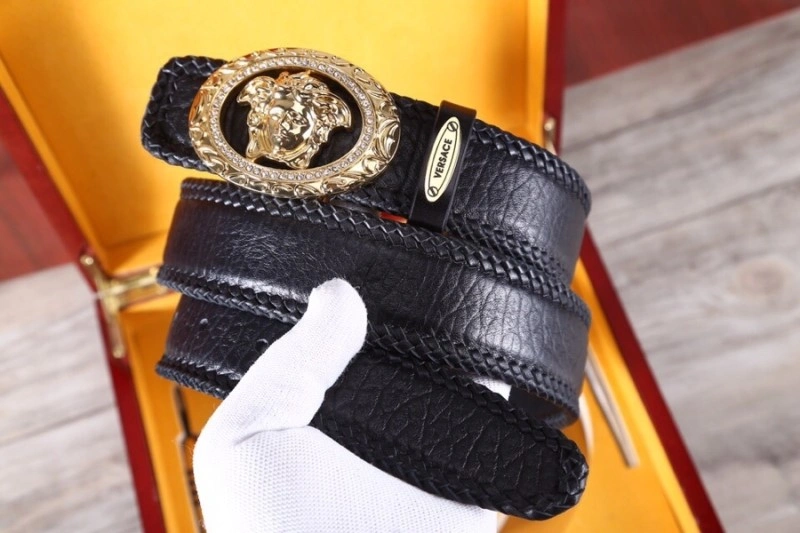 Low-cost Versace Belts